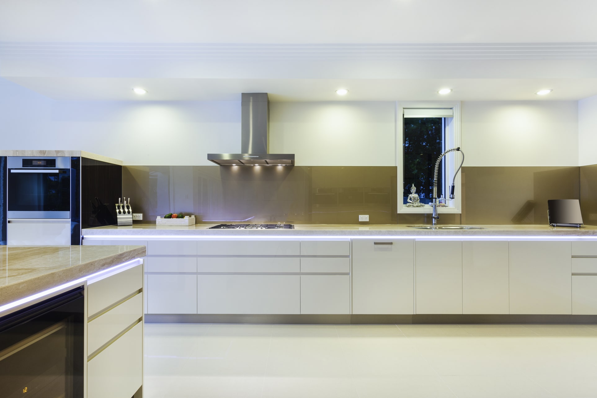 How to deep clean your kitchen: step-by-step cleaning guide
